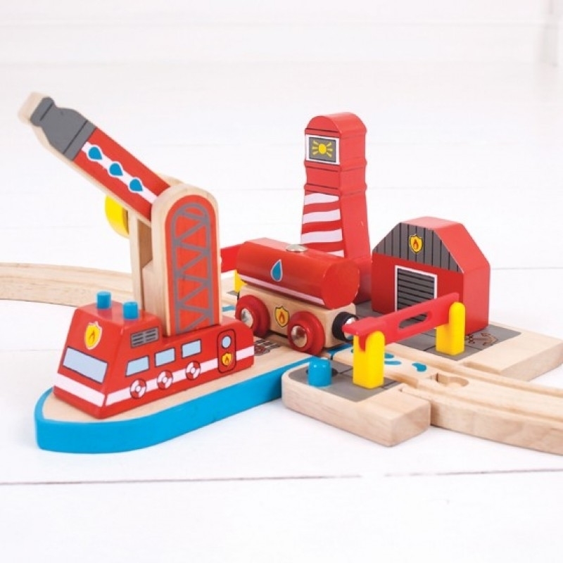 HOUT-DOE.NL | Duurzaam houten speelgoed. Overslagstation Brandweer treinbaan kopen? Bestel ...